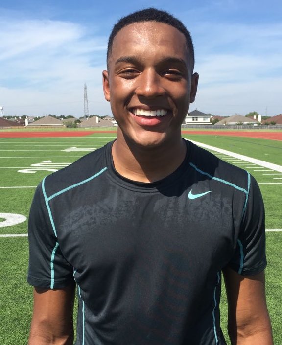 WholeHogSports - Cousin has talked up Arkansas to ESPN 300 safety