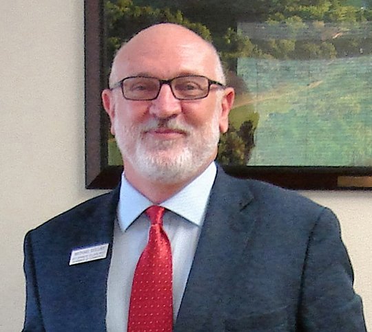 Chamber director talks to Breakfast Lions