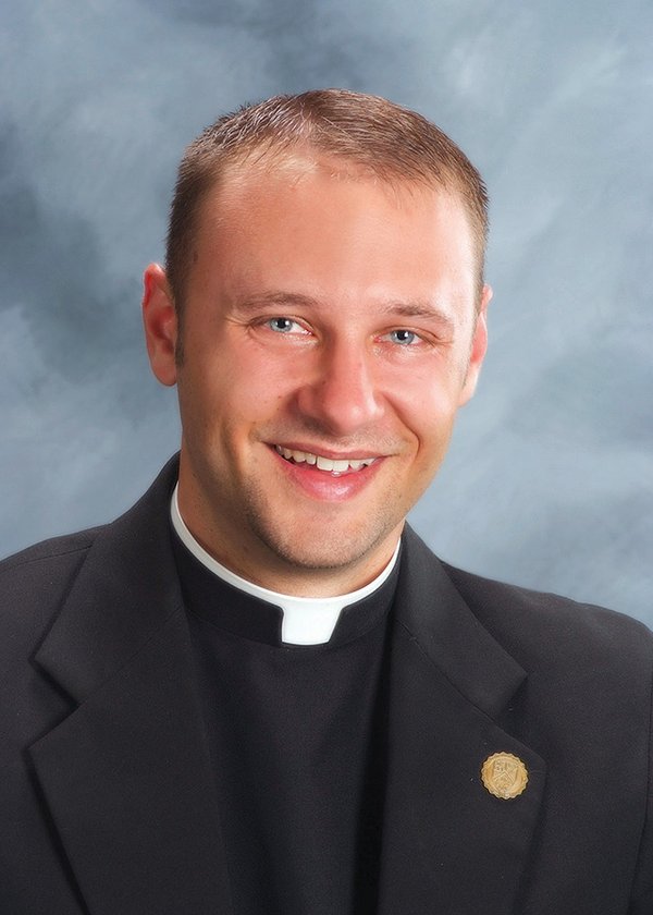 Father Robert Cigainero | Magnolia Banner News