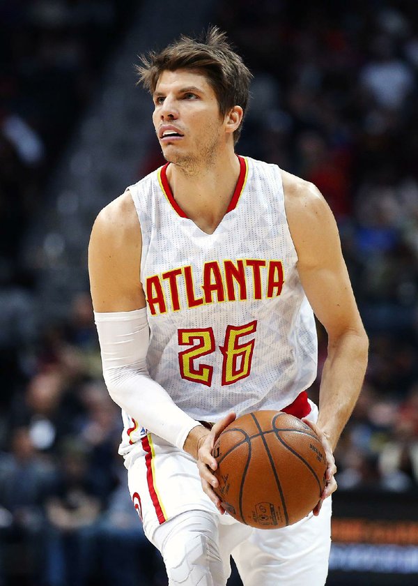 Cavs add depth with shooter Korver