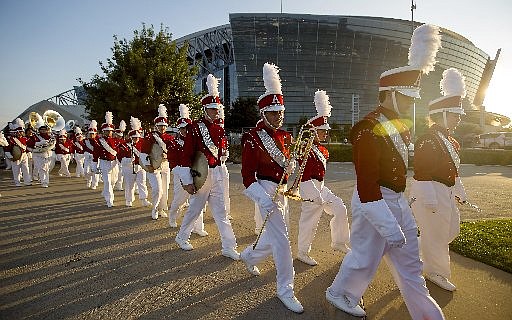 Springdale couple's gift backs scholarship for UA band member | The ...