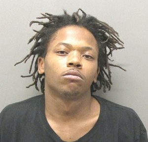 Traffic stop ends in arrest of 3 suspects