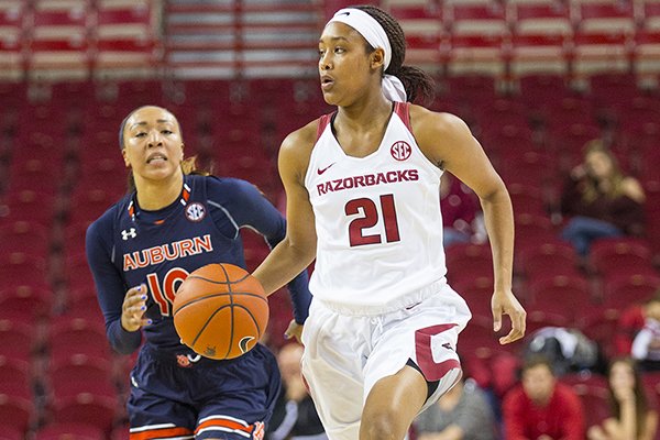 Auburn stings UA with 30 in 4th | Whole Hog Sports