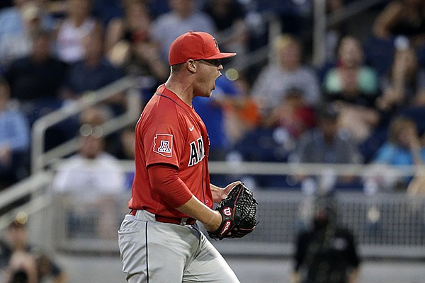 Arizona downs Arkansas in Game 1 at Frisco Classic | Whole Hog Sports