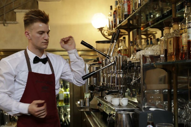 Starbucks brews up first Italian venture