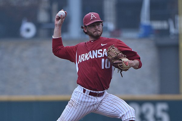 Hogs fall despite Shaddy’s MVP effort | Whole Hog Sports