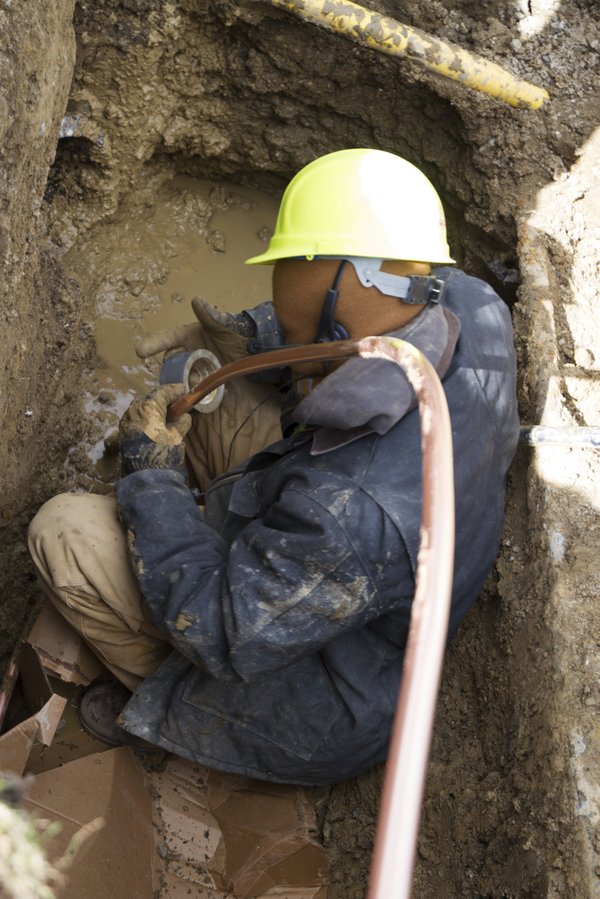 Flint pipe-replacement work going slow