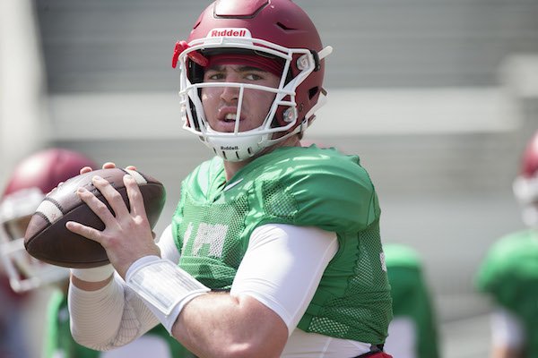 10 big questions: Who is the backup QB? | Whole Hog Sports