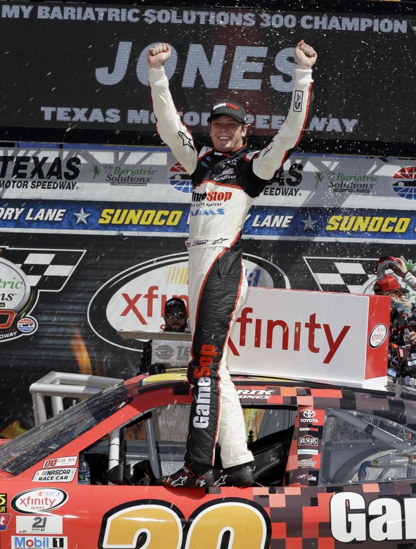 Jones wins 7th Xfinity race