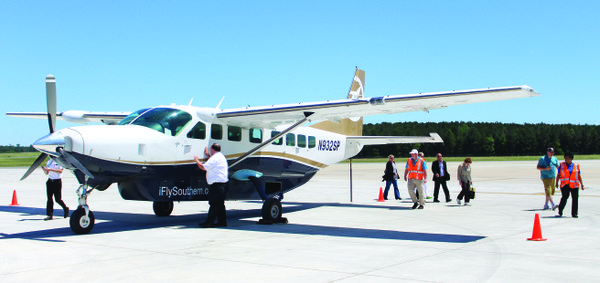 Passengers Disembark | El Dorado News