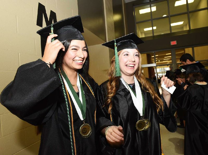Community college graduates hundreds | The Arkansas Democrat-Gazette ...