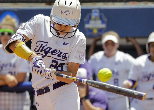 LSU beats UCLA on obstruction call