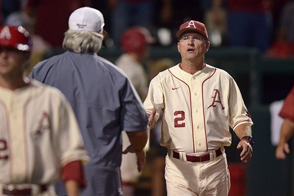 VIDEO: Dave Van Horn, Eric Cole, Jared Gates recap Hogs' season-ending ...