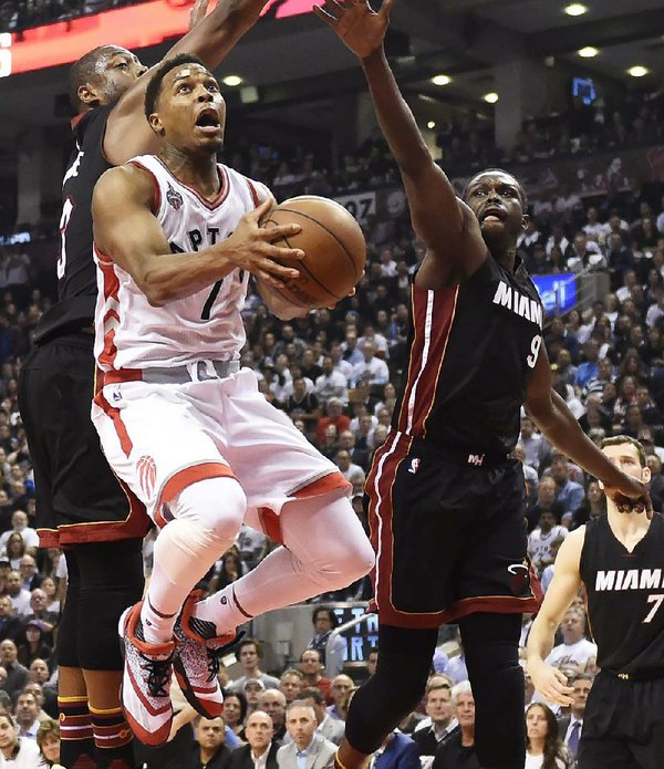 Lowry set to stay with Raptors | Northwest Arkansas Democrat-Gazette