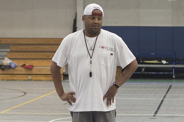 Former Hog Corey Beck discusses his daughter's offer from Arkansas ...