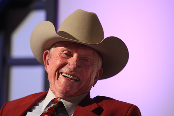 WholeHogSports - King of the Hill: Broyles was man with a plan