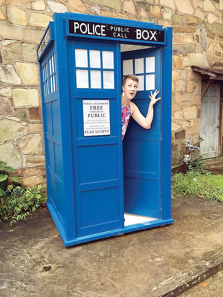TARDIS machine built for Clinton chamber | The Arkansas Democrat ...