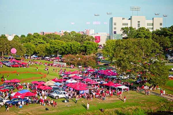 WholeHogSports - Accommodations in place to park for Hogs
