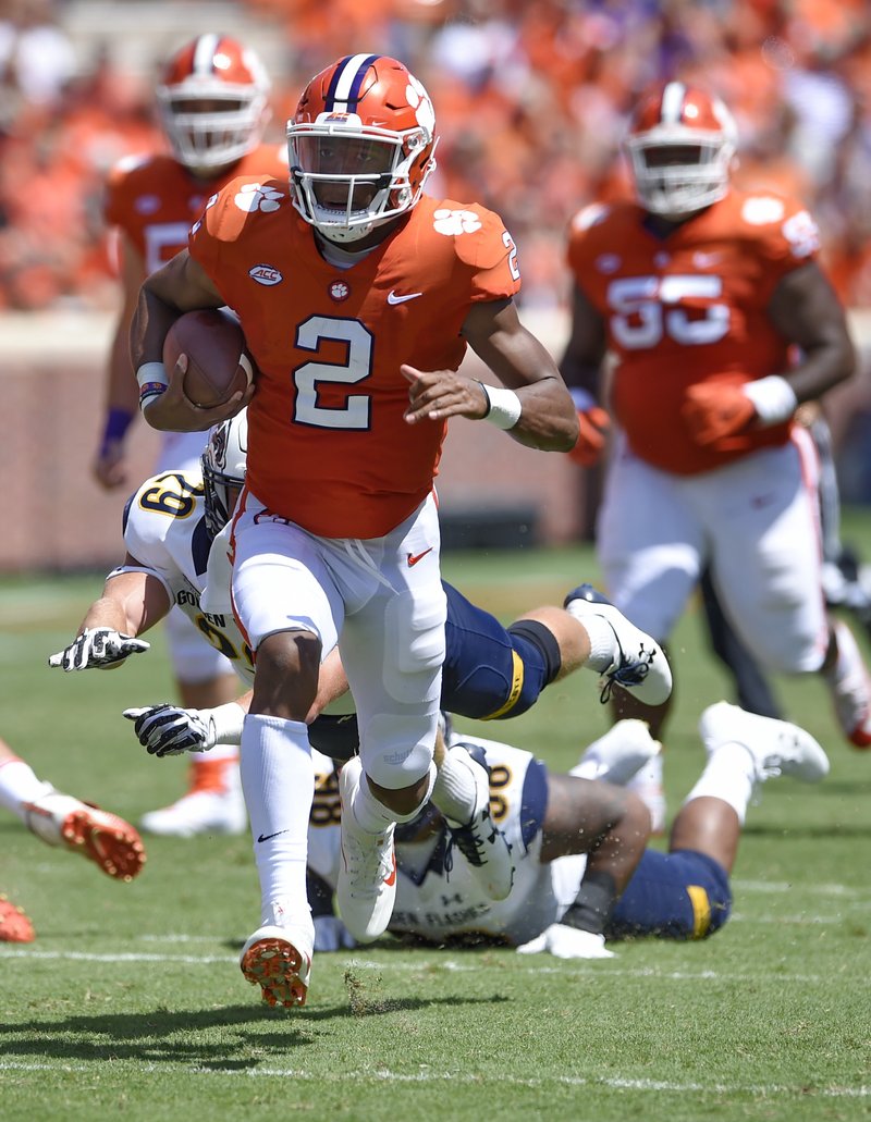 New QB steps up in Clemson victory | Northwest Arkansas Democrat-Gazette