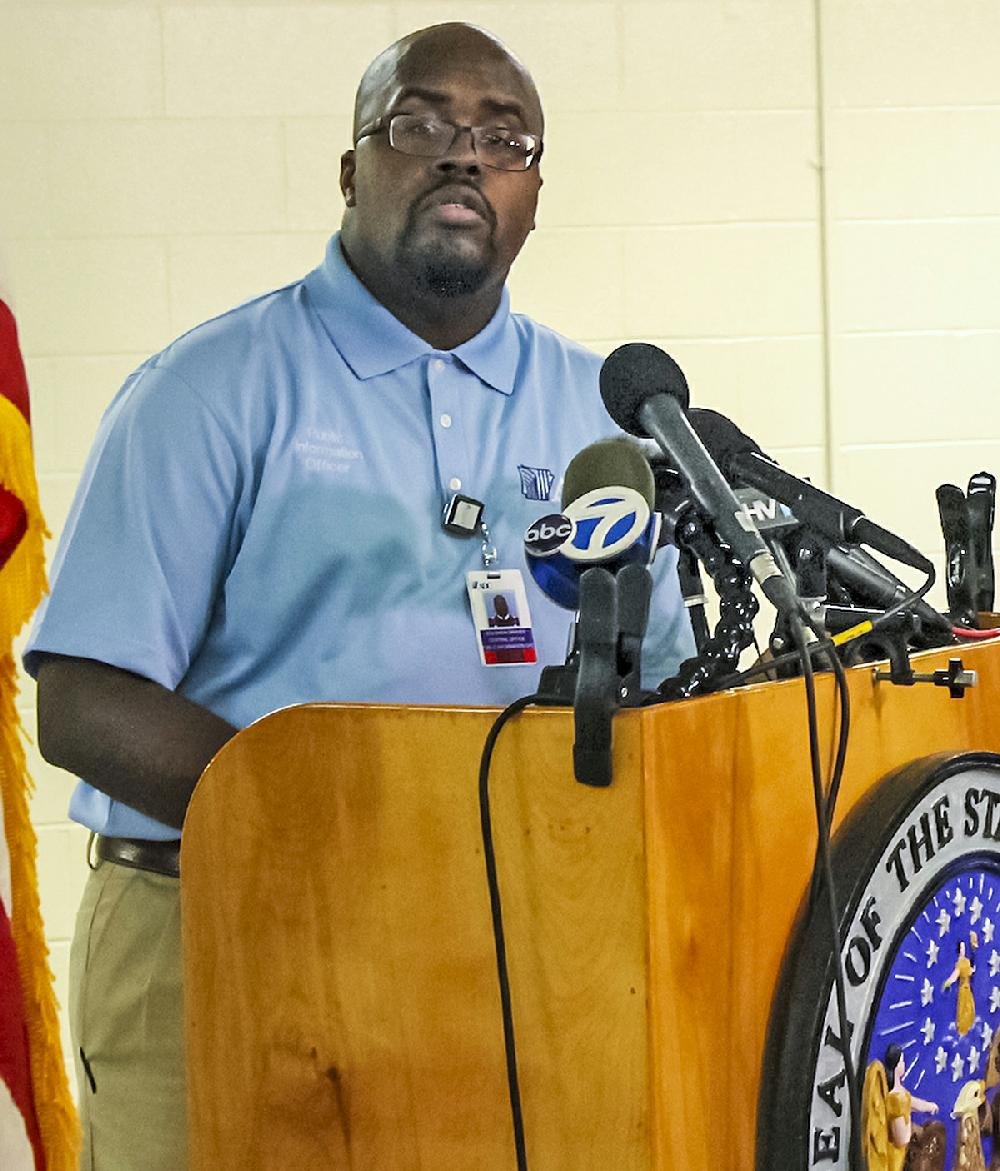 arkansas-prison-execs-look-at-lockdown-cells-after-series-of-violent-altercations