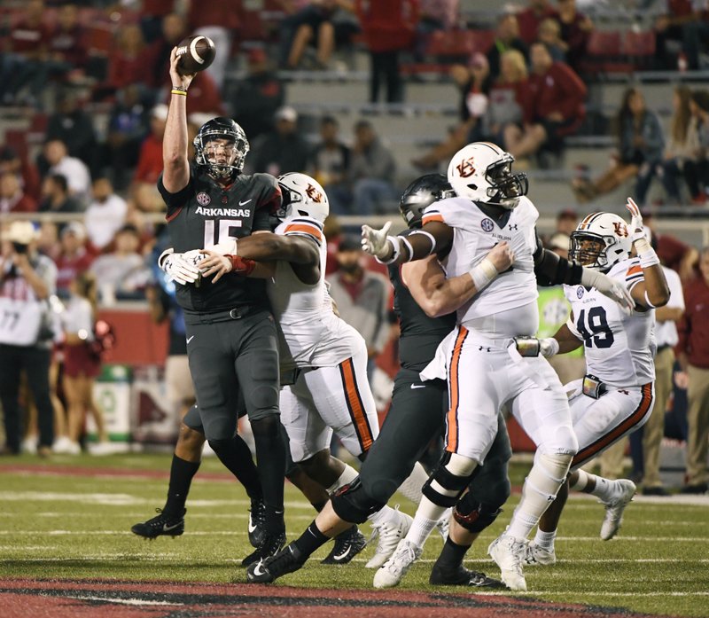 Pettway's 3 touchdowns lead No. 21 Auburn past Hogs | Hot Springs ...
