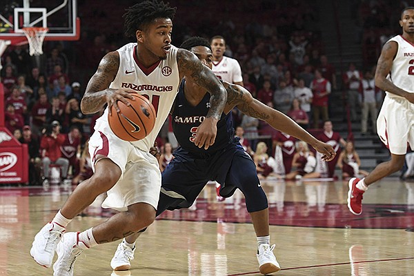 Arkansas blows out Samford to open season | Whole Hog Sports