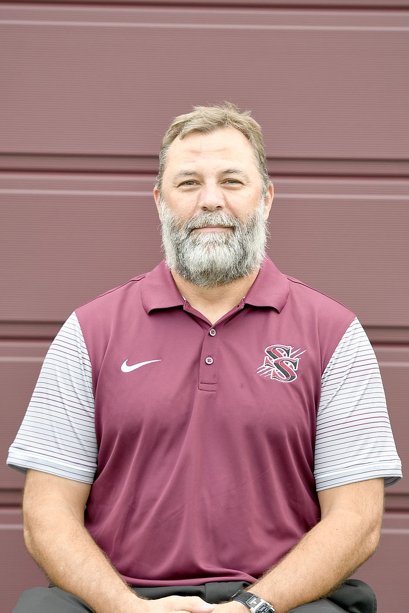 Ross resigns as football coach | The Herald Leader