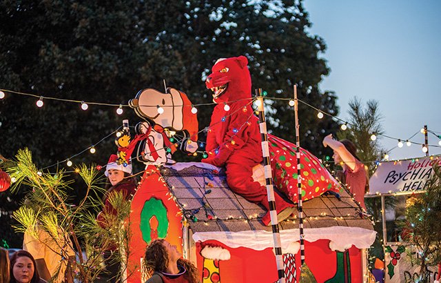 Magnolia Christmas parade a rousing success | Magnolia Banner News