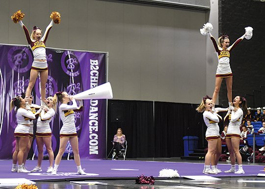 Cheer battle | Hot Springs Sentinel Record