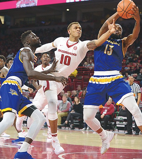 Bud Walton packed for SEC opener vs. Vols | Hot Springs Sentinel Record