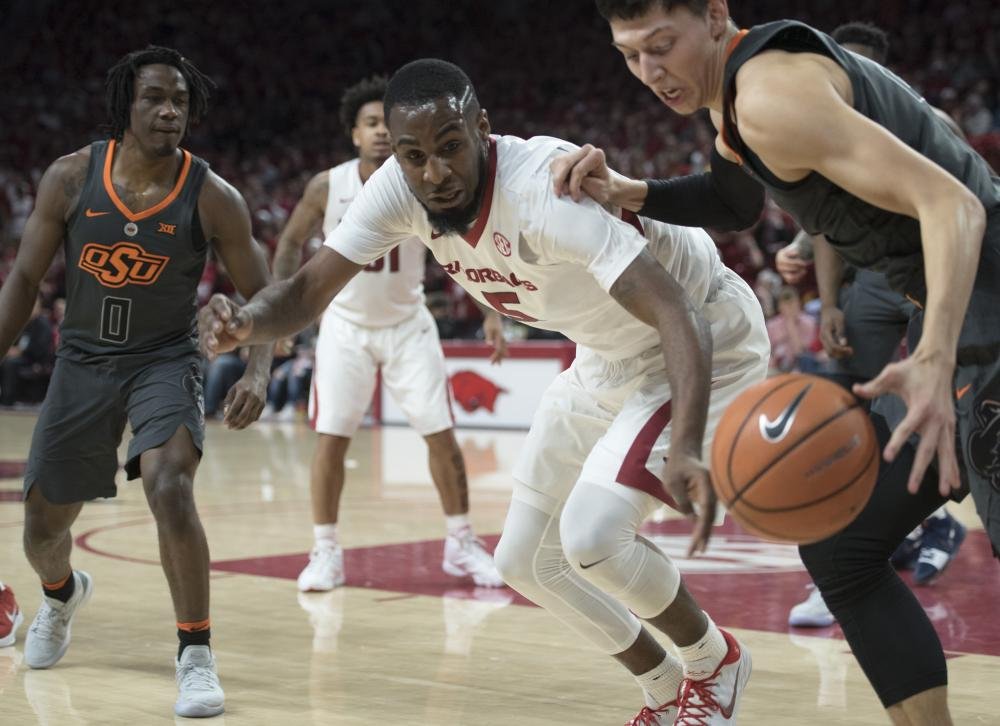 Razorbacks edge out Oklahoma State 66-65 | The Arkansas Democrat ...