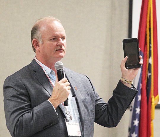 Auctioneers compete to sell $5K PA System | Hot Springs Sentinel Record