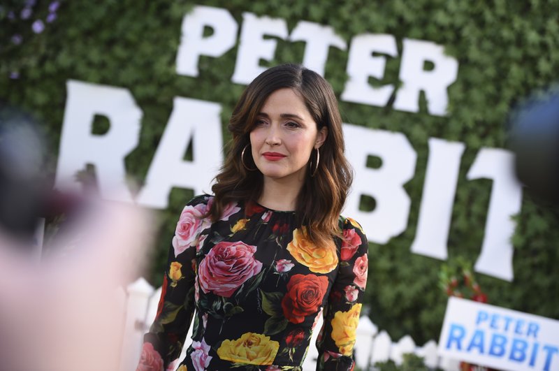 Rose Byrne's greatest technical challenge to date? 'Peter Rabbit' | Hot ...
