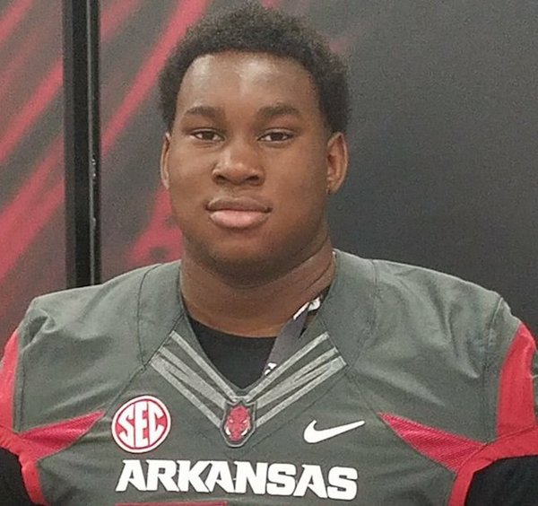 Arkansas engaged in battle for Jonesboro 2019 OL Darius Thomas | Whole ...