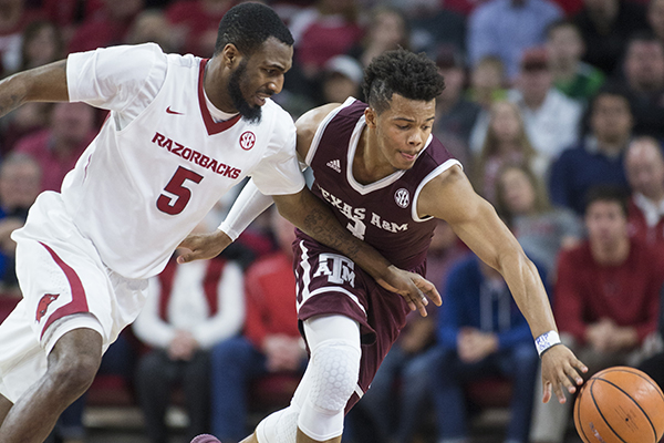 WholeHogSports - Selection committee should like Hogs' Q1 win over Aggies