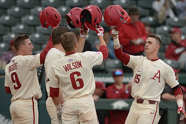 Arkansas freshmen lead way in rout of Dayton | Whole Hog Sports