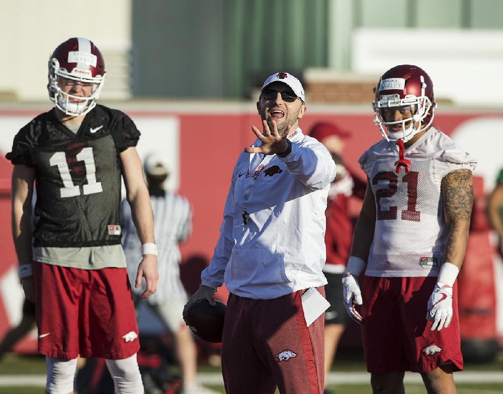 WholeHogSports - Razorback Elite QB/WR Academy updates