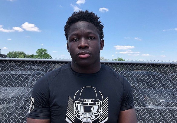 DE Collin Clay's got going to Arkansas in his mind | Whole Hog Sports