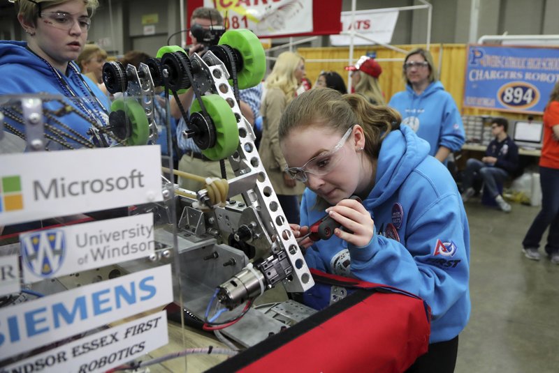 All-female teams compete at FIRST robotics event | Hot Springs Sentinel ...