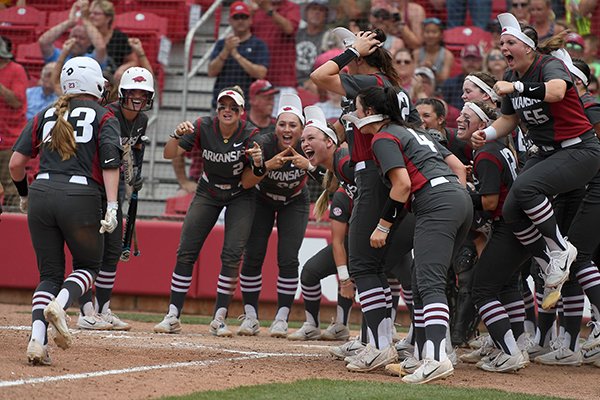 UA softball team left mark in 2018