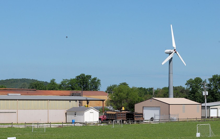 Lone turbine in Prairie Grove a remnant of Arkansas wind power | The ...