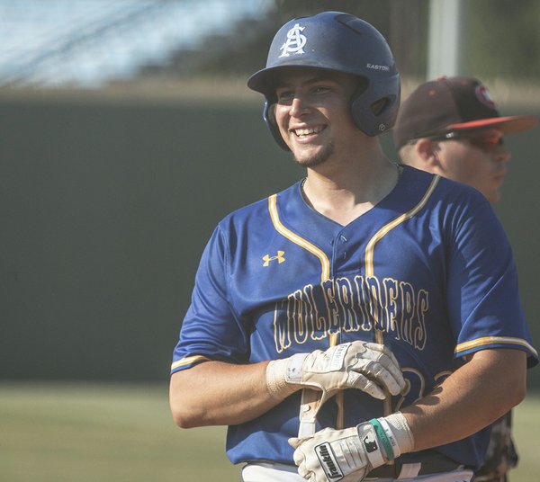 Muldoon, Muleriders challenged national champions