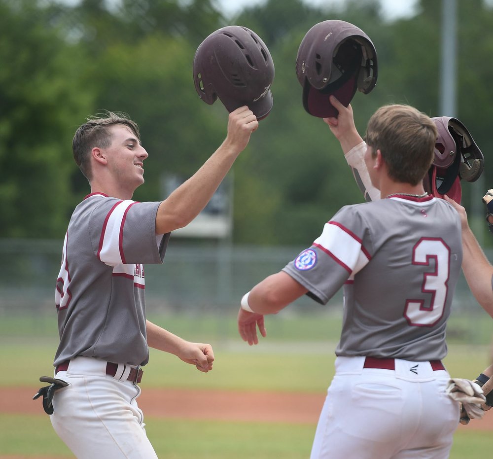 Bailey's bat leads Raw Dogs to title