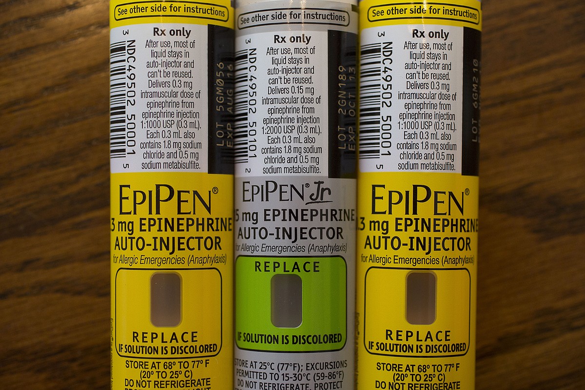 FDA approves generic EpiPen | The Arkansas Democrat-Gazette - Arkansas ...