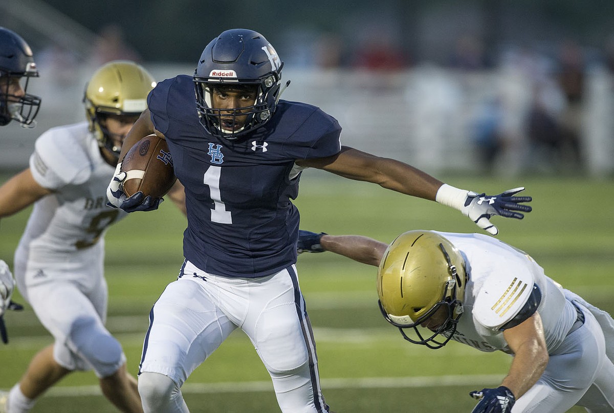 River Valley Restaurant Inspections: Employee grabbing bread from pan ...