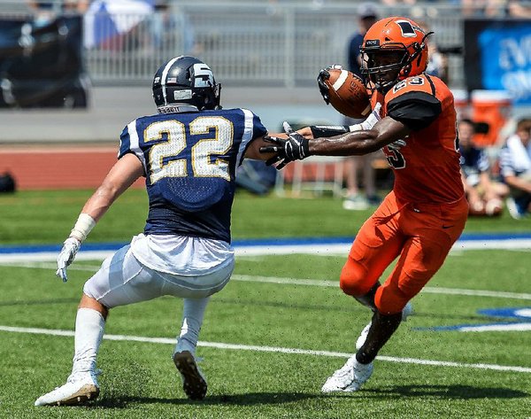 Warren shows it's no 1-man show | The Arkansas Democrat-Gazette ...