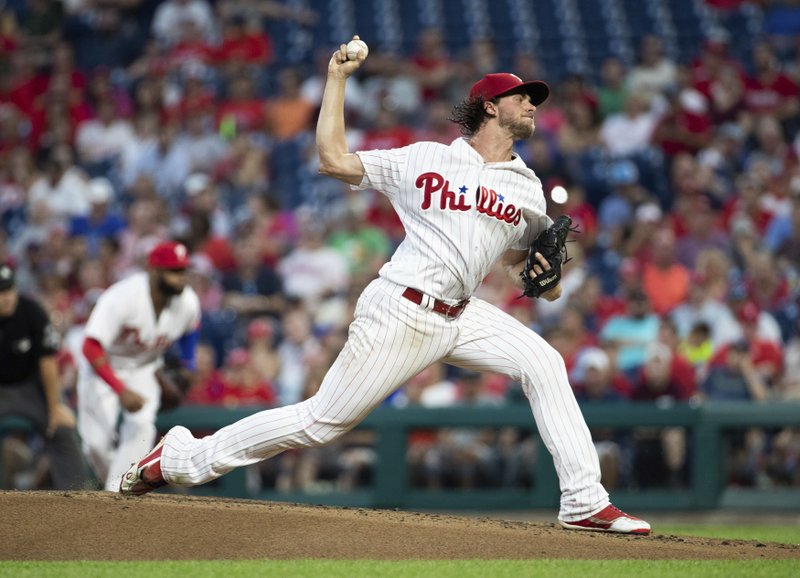 Gaffe by pinch-running pitcher costs Phillies