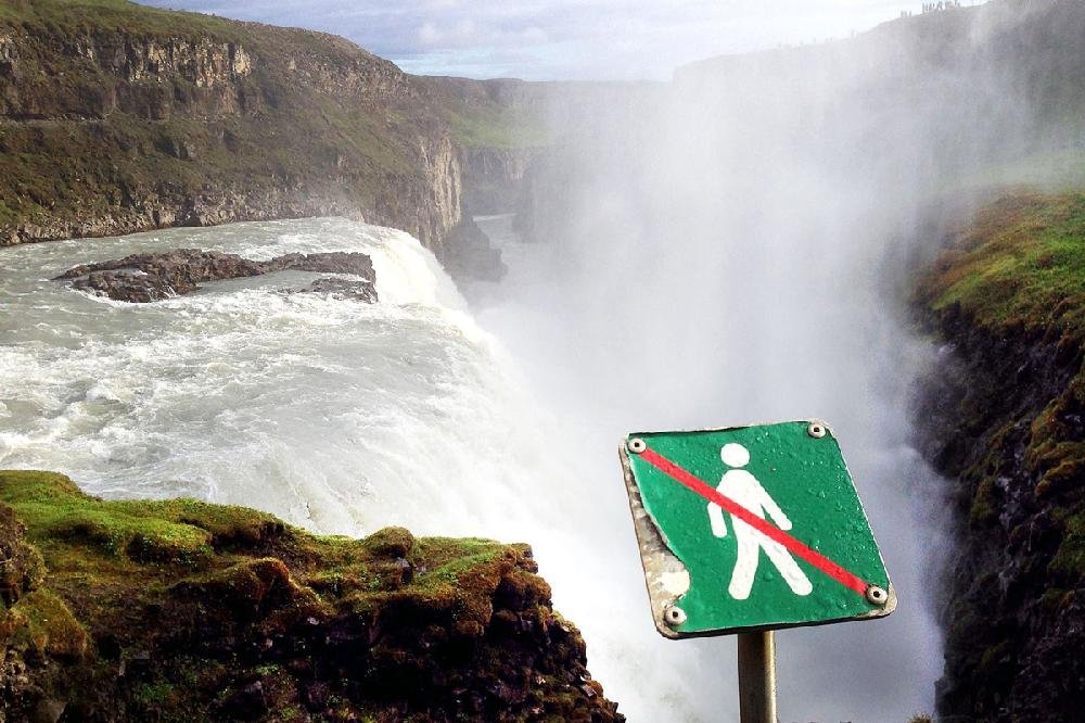 Iceland has beautiful (and dangerous) scenery