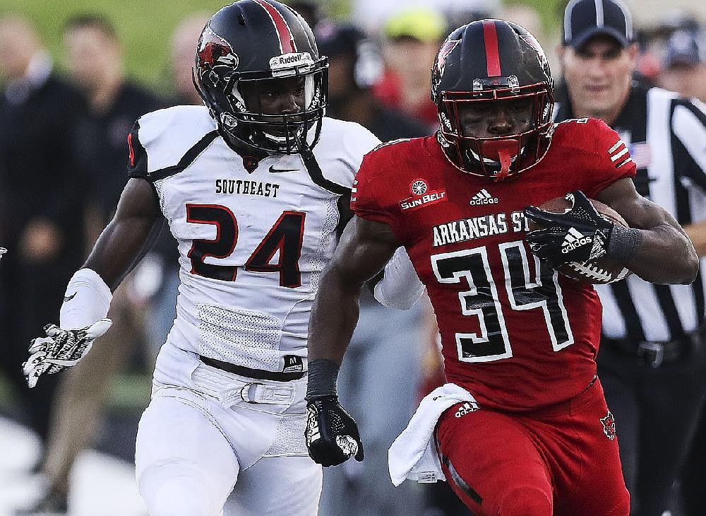 Arkansas State delivers knockout blow to Redhawks, rolls to 48-21 ...