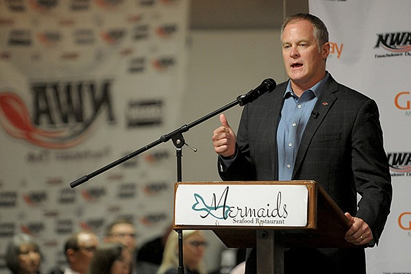 VIDEO: Hunter Yurachek speaks at the NWA Touchdown Club | Whole Hog Sports